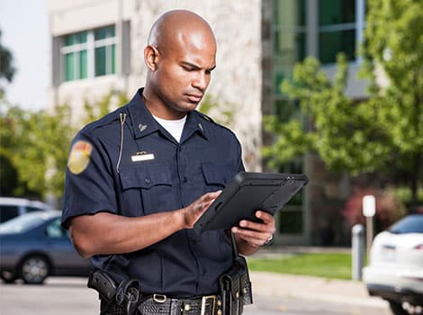 Law Enforcement: Accurate Dispatch and Record Management - Getac